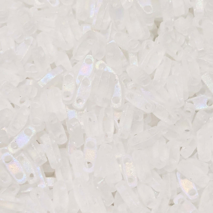 Miyuki Quarter-Tila 5x1,2x1,9mm 1gr. Matte Crystal AB – Miyukilandia